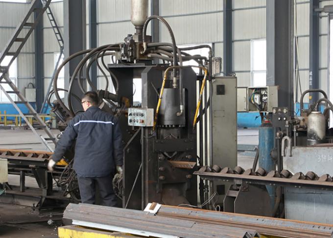 ASTM A123 Q355B HDG Self Supporting Lattice Tower